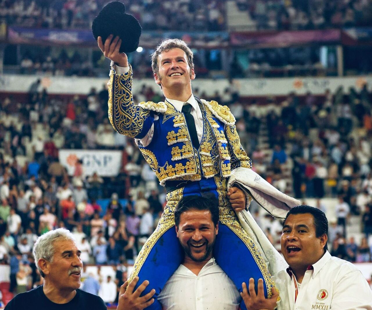 El Payo regressa a Aguascalientes com um triunfo - Touro e Ouro