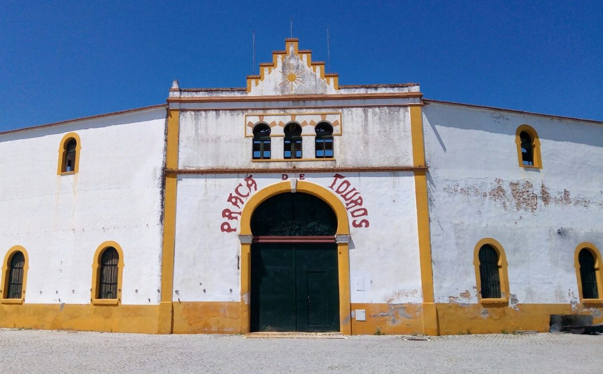 Corrida de Montemor adiada para 30 de maio - Touro e Ouro
